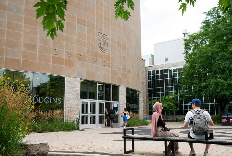 Specialized programs & minors – Faculty of Engineering