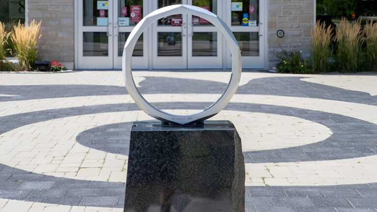 Ethical Engineering – The symbolism behind the Iron Ring – Faculty of ...