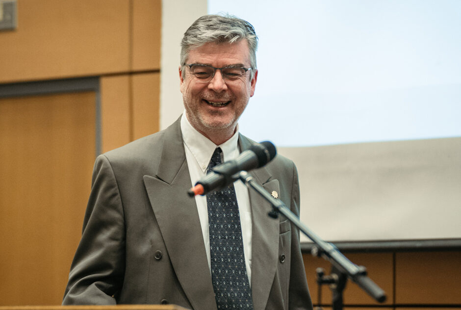 Dr. Michael Thompson – Faculty of Engineering