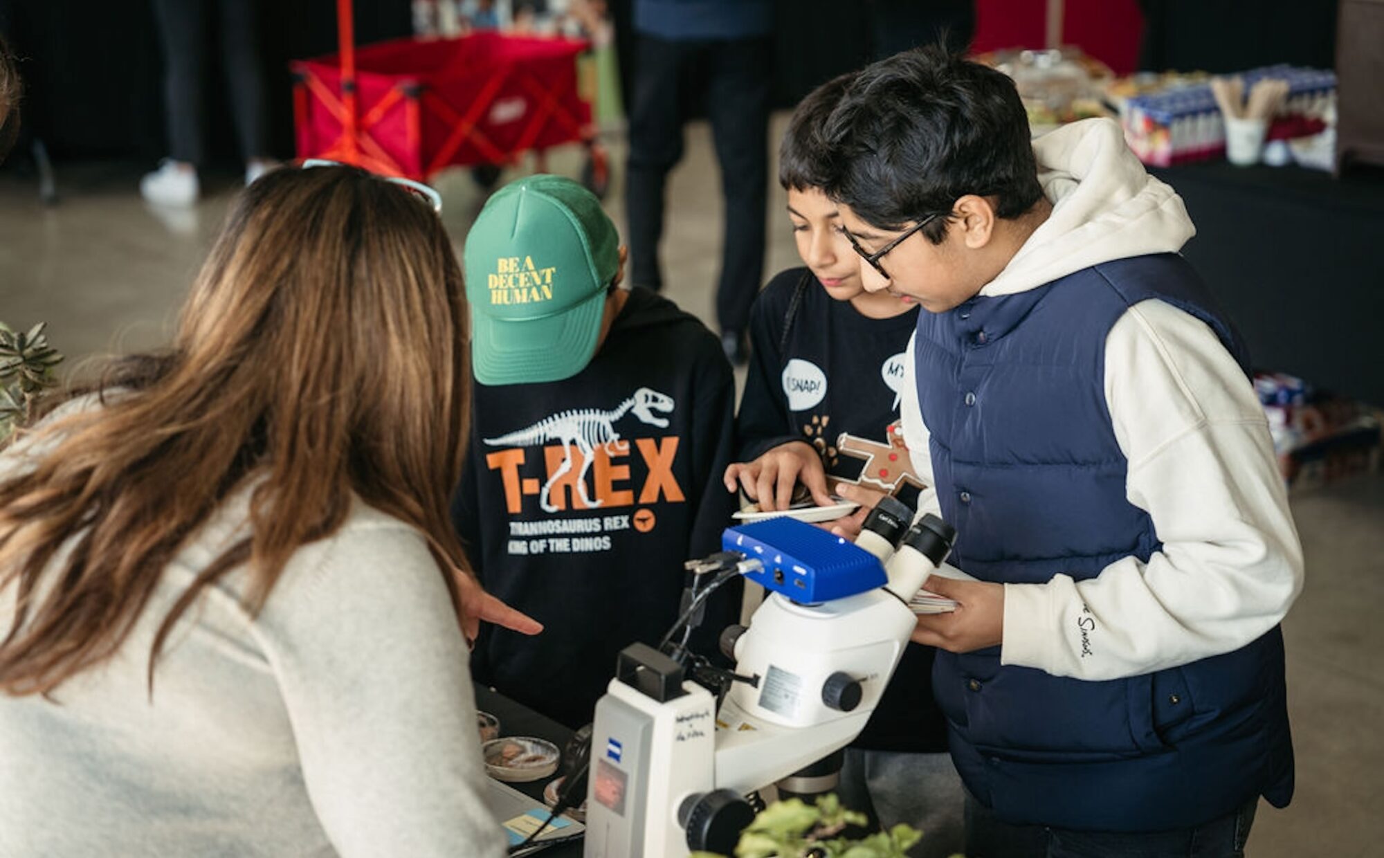 Fête de la science brings Hamilton families to campus for a celebration ...