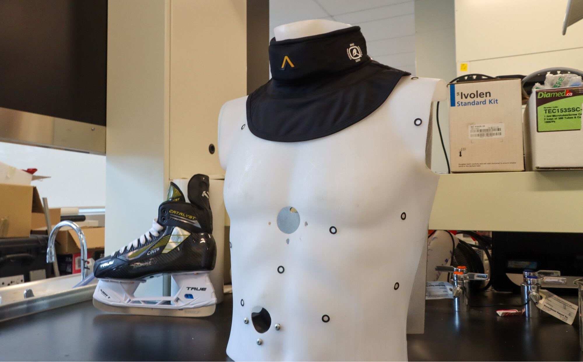 Revolutionizing hockey safety: McMaster Engineering lab conducting ...